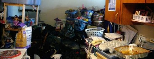 How to Help a Hoarder Clean Their House: A 10 Step Checklist