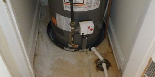 Help! My Water Heater Is Leaking – What Should I Do? | ServiceMaster